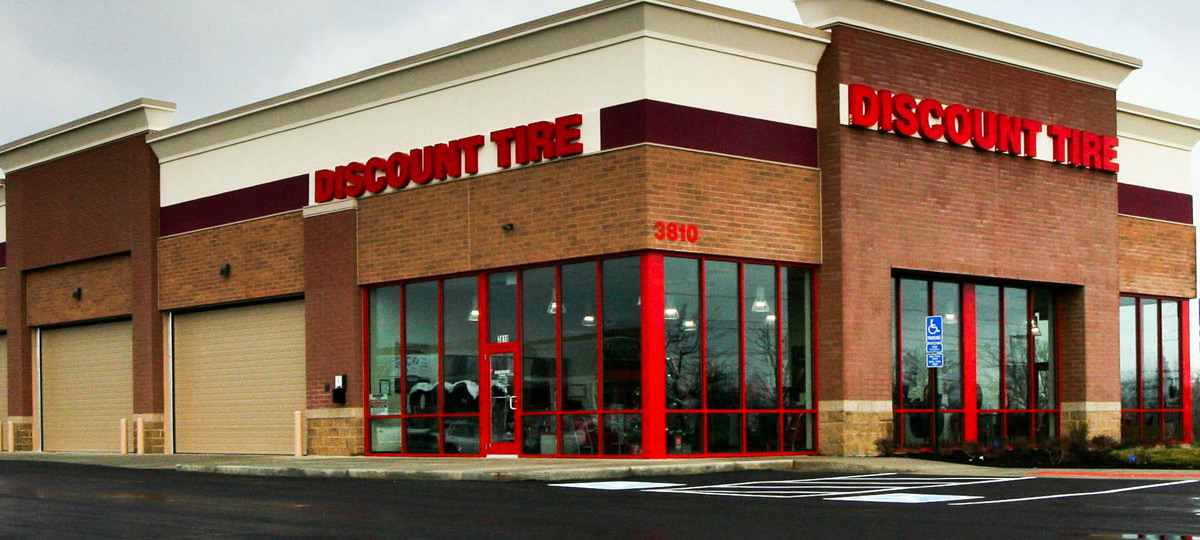Tire Shop in Beaver Creek, OH 45324 | Discount Tire Stores