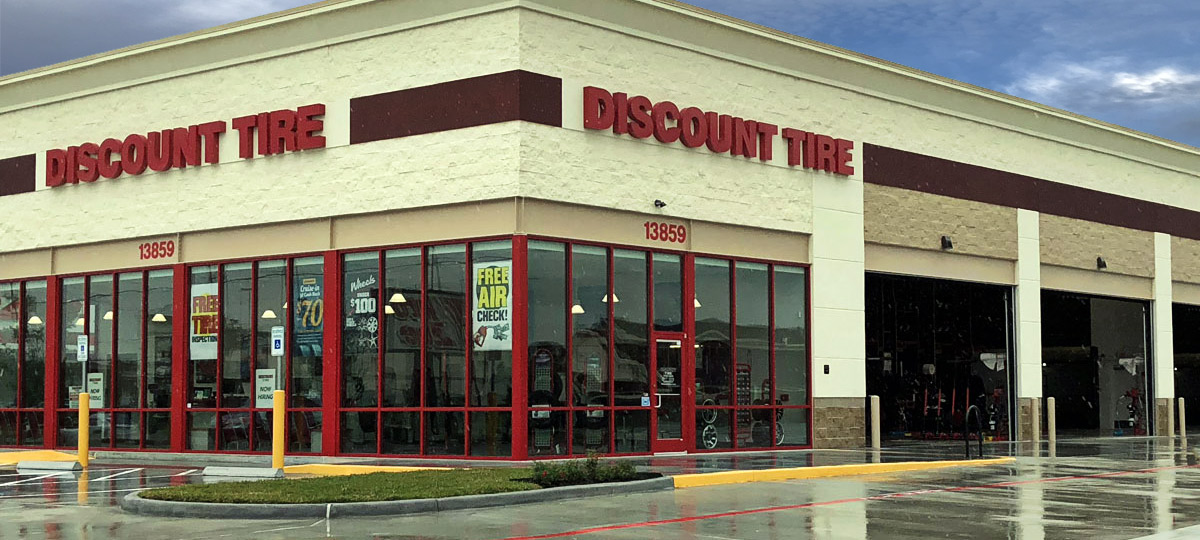 Tire Shop in Houston, TX 77045 | Discount Tire Stores
