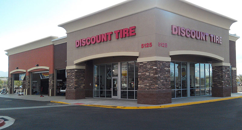 New Tires in Laveen, AZ 85339 | Expert Service | Discount Tire