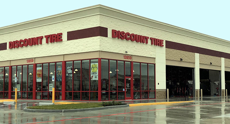 Tire Shop in Houston, TX 77045 | Affordable Prices | Discount Tire