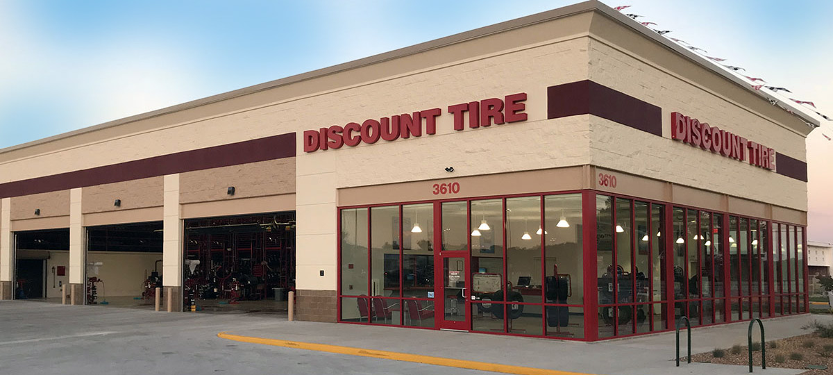 Tire Shop in Springfield, MO 65807 | Discount Tire Stores
